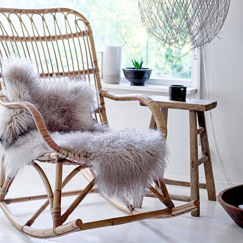 RUGS & CUSHIONS – WARATAH UGG